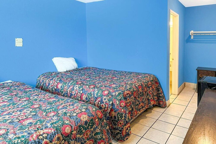 2 Queen Bed Smoking | Albany - Georgia, GA