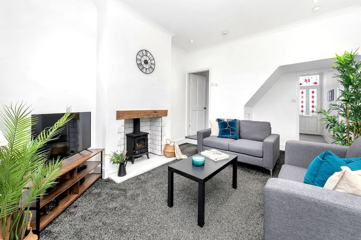 Chorlton House | Free Parking | 2br Stoke-on-trent - Stoke-on-Trent