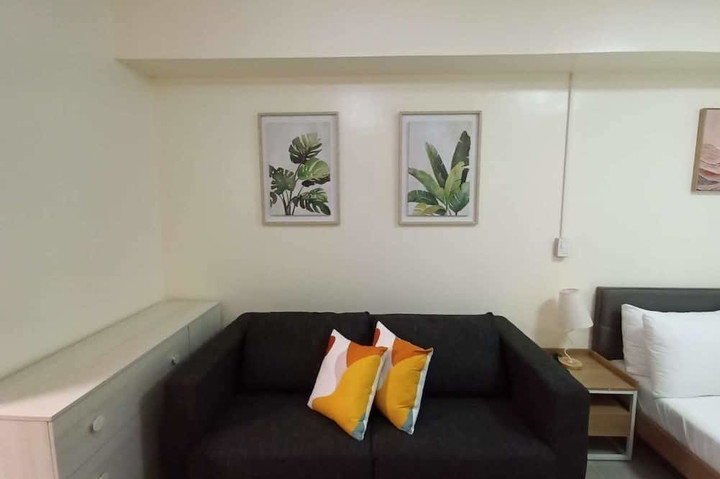 Stay, Work And Play In This Cozy 1-bedroom Condo In Makati Central Biz District - Manila