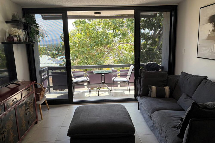 Pine Lodge-stylish 2 Bedroom Unit Convenient Location, West End - Magnetic Island