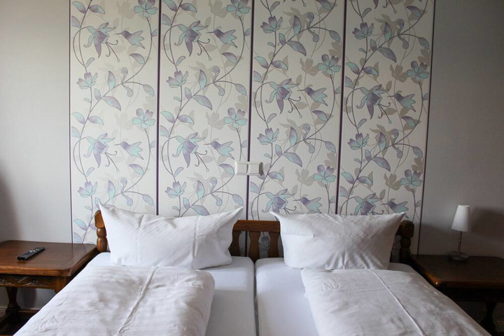 Double Room 2 - Guesthouse Zwovier Meersburg - Meersburg