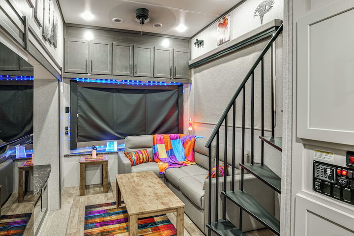 Hot Tub, Picnic Area: Rv Stay In Carlsbad - Carlsbad, NM