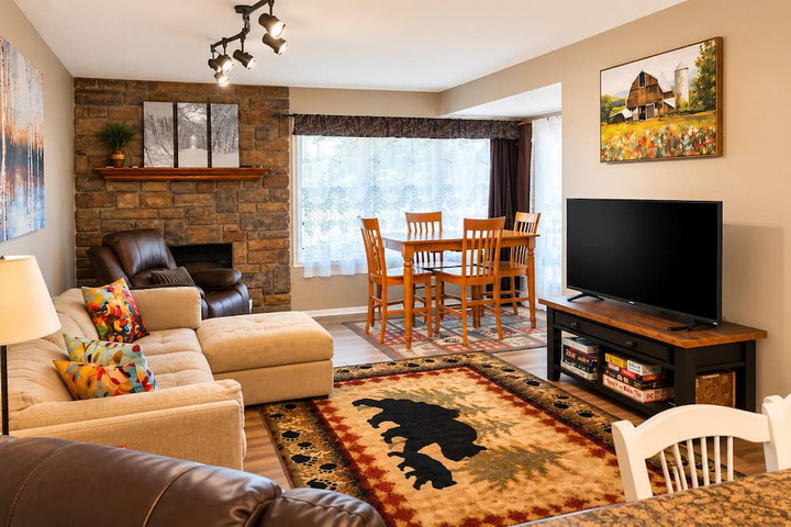Trout Creek Resort Condo- Home Base For "Up North" Adventures - Harbor Springs, MI
