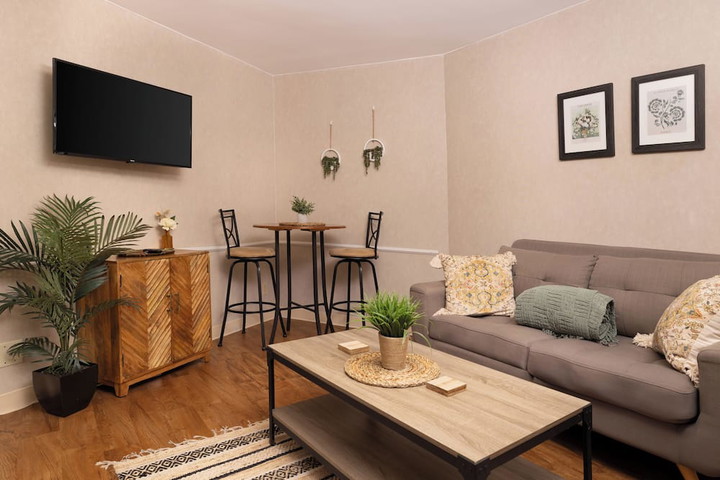 Bishop Suites Downtown Honolulu By Castle, Ocean View Suite #2104 - Ewa Beach, HI