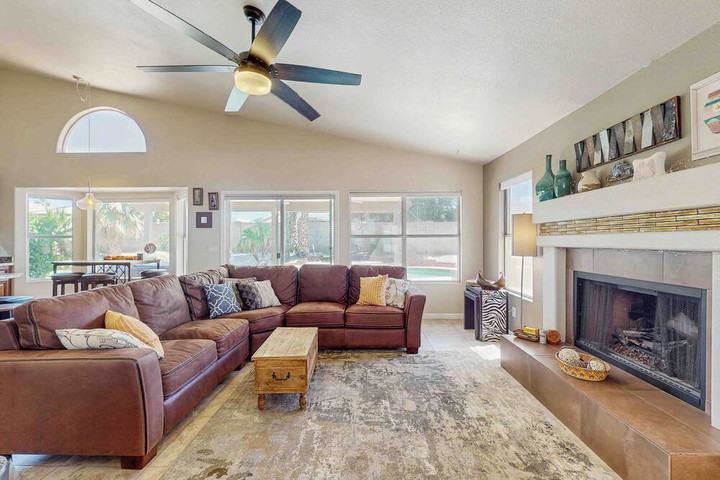 Private Pool, Yard & Pool Table! 'Avondale Abode' - Avondale, AZ