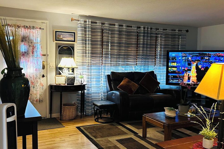 Emerald City 3b Home - Extended Stay  Discounts - Eugene, OR