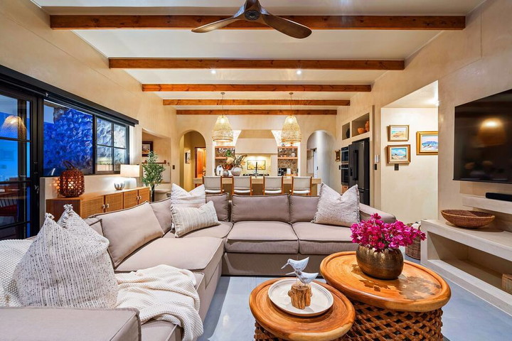 The Lazy Olive - Four Bedroom House, Sleeps 8 - Saint Helena Bay