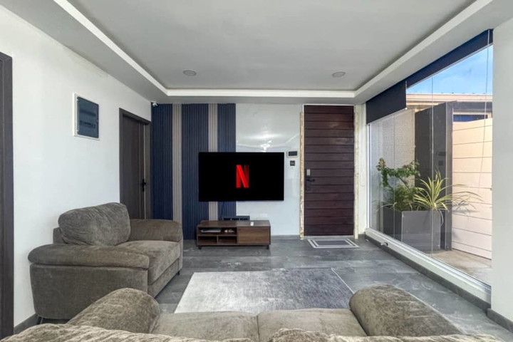 2 Bedroom Apartment In Maldives, Capital City, With Terrace , Bbq - Maldives