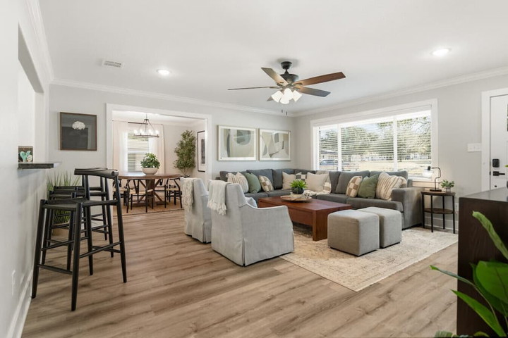 Helena Haven: 4br/3ba, Near Top Golf & Kyle Field - Bryan, TX