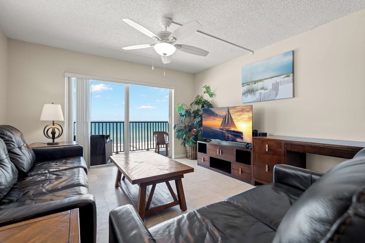 Special Oct 31 - Nov 07, 2026 - Madeira Direct Beach Front Corner Condo - Madeira Beach, FL