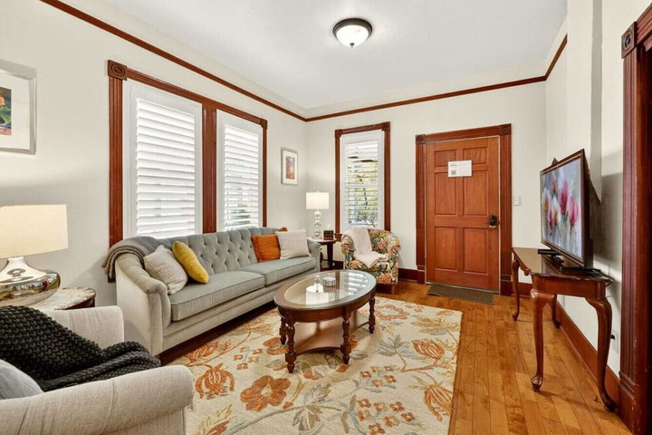 Whimsy On B | 2br + Studio Near Osf - Ashland, OR