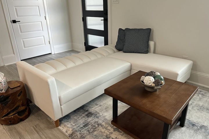 Serenity Pines, One Bedroom, One Bathroom Apartment With Full Kitchen And Garage - Magnolia, TX