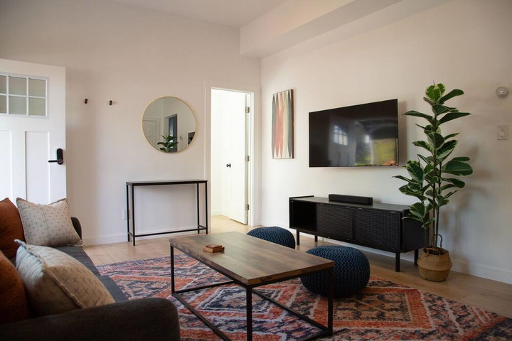 The Marin Modern, 2br/2ba + Private Garage - San Rafael, CA