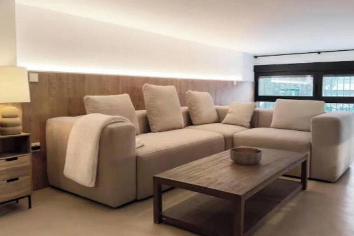 Experience Madrid From A Prime City-center Apartment - Pinto
