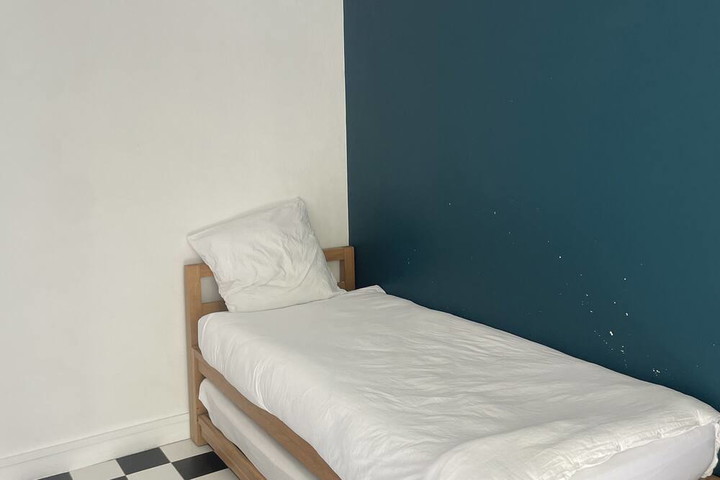 Room In Montmartre With Privat Bathroom - Saint-Denis, France