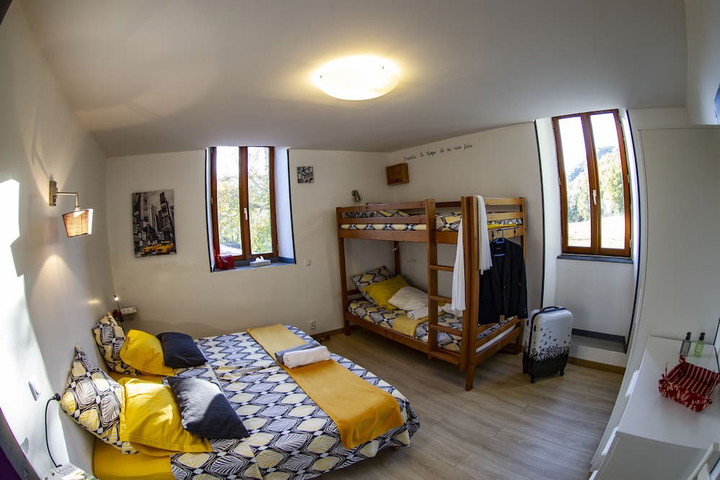 Gite 15 Personnes Avec Piscine Privée - Aveyron