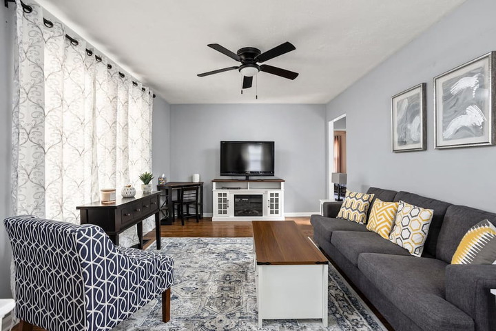 Pet-friendly Broad Ripple Home W/ Fenced Backyard - Carmel, IN