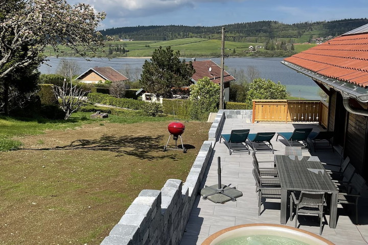 Chalet With Spa And Lake View - Métabief