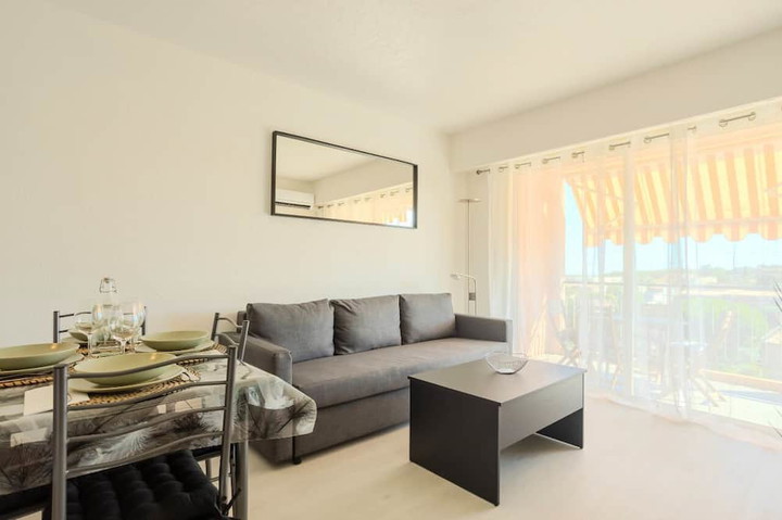 Cosy Apartment In Vence With Swimming Pool & Parking - Vence