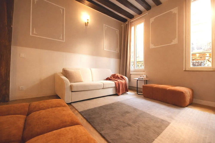 Central Paris 3br Apartment | 3 Bathrooms | Sleeps 8 | Walk To Louvre | Ac - París
