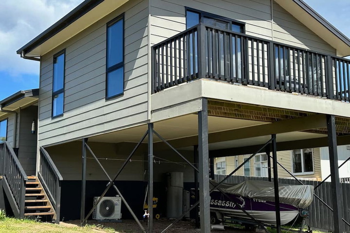 Escape To Henry's Inlet Views, A Picturesque Holiday Rental In The Charming Town Of Venus Bay - Venus Bay