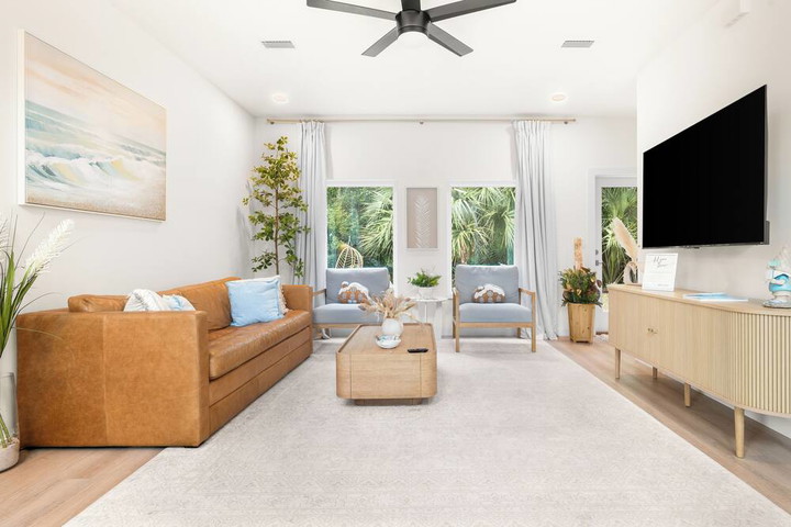 Holiday 3br Retreat · 12ft Tree · Putting Green · 1 Mi To Nights Of Lights Dwntn - St. Augustine, FL