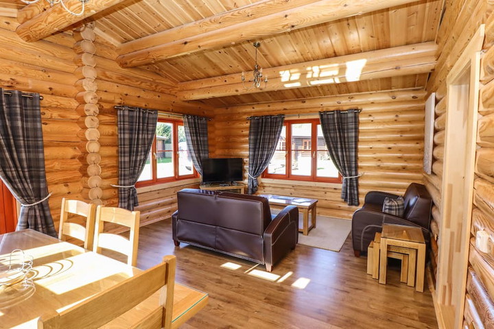 Pine Lodge, Family Friendly, With Pool In Greetham, Rutland - Lincolnshire