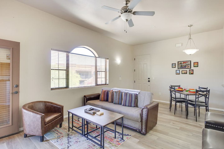 Tucson Condo Rental W/ Balcony + Mountain View! - Tucson, AZ