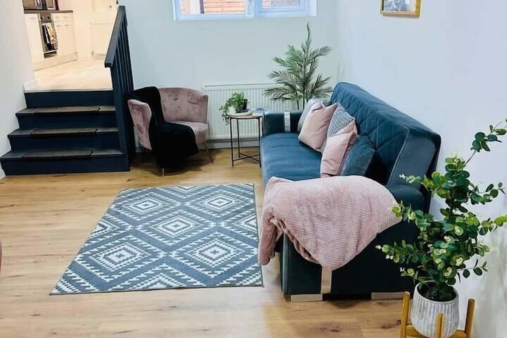 Spacious 2-bed Doncaster | Ideal For Teams - Barnsley