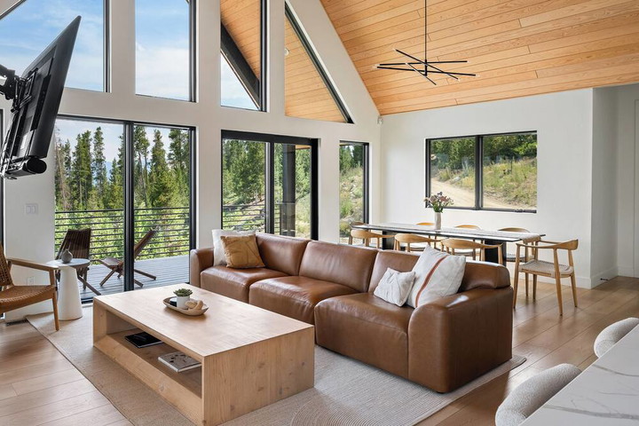 Modern Mountain Escape | Hot Tub & Fireplace - Granby, CO