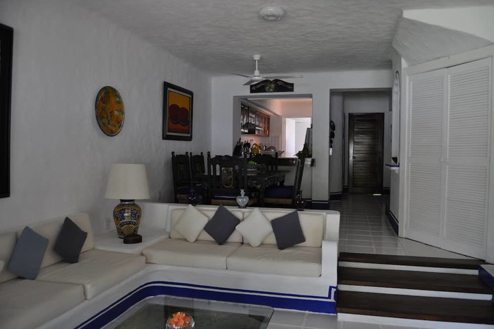 Calm, Beautiful, Colorfully Furnished Villa In A Private Condo - Ixtapa Zihuatanejo