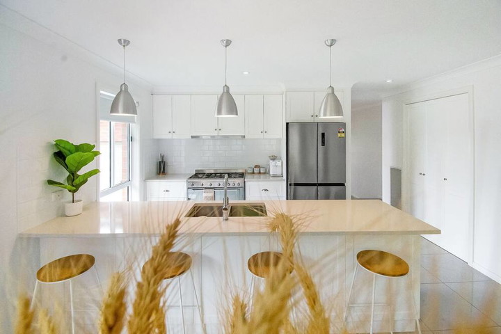 Mountain Vista Retreat - Comfort Meets Style - Wagga Wagga