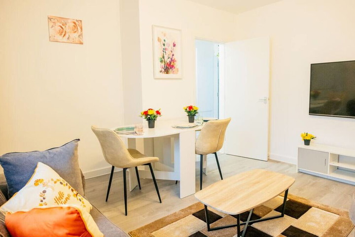 Cozy 2br Flat Near Cardiff City Centre | Stadium| Shops | Uni - Cardiff