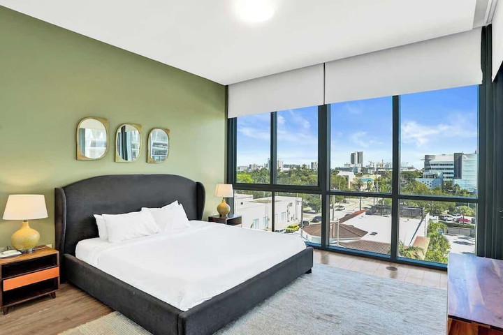 17west 2br | Pool & Walk To Lincoln Road - Miami Beach, FL