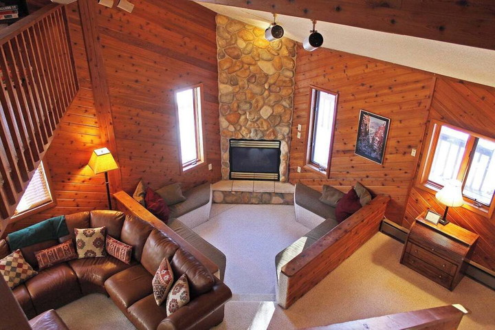 Spacious, Ski-in/ski-out Vacation Home For Large Groups - Michigan