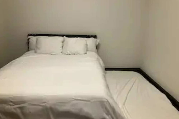Private Flat, Sleeps 6, Soma Location With Private Entry, Kitchen, Bath, Living - San Francisco, CA