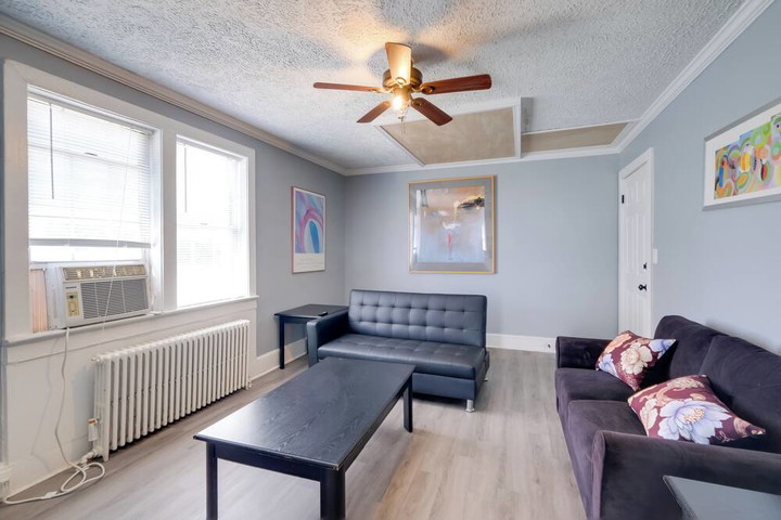 Near Shops, Eats & Trails: Loudon County Apt! - Leesburg, VA