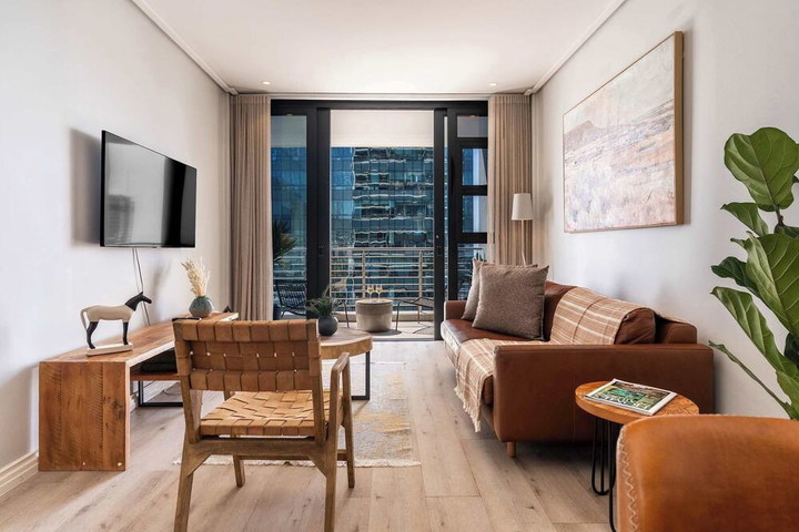 Eagle's Nest - Luxe 2br With Panoramic Views, Pool - Cape Town