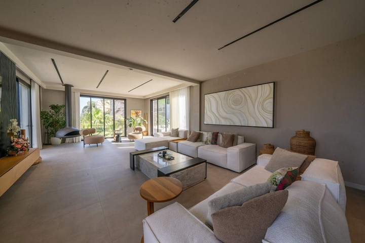 Mansion With View, Spa, Housekeeper Incl. Breakfast - Bitez