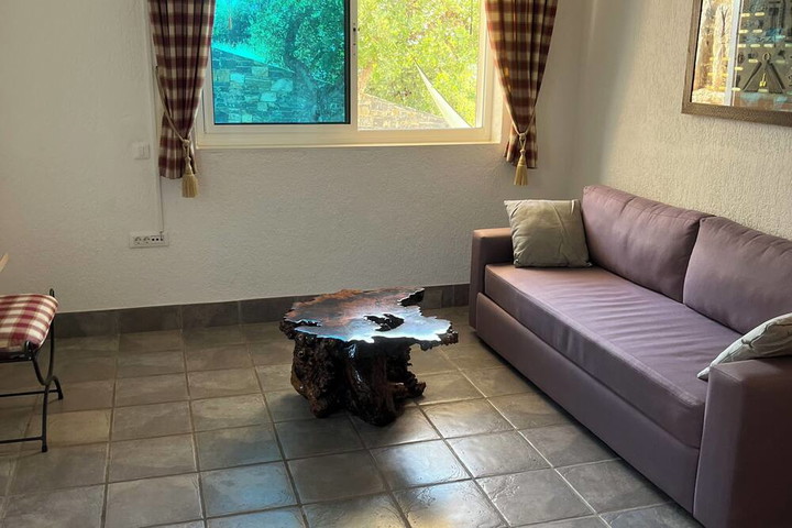 Korinthos Apartement - With Great View, Pet Friendly, Exclusive Garden Use - Elounda