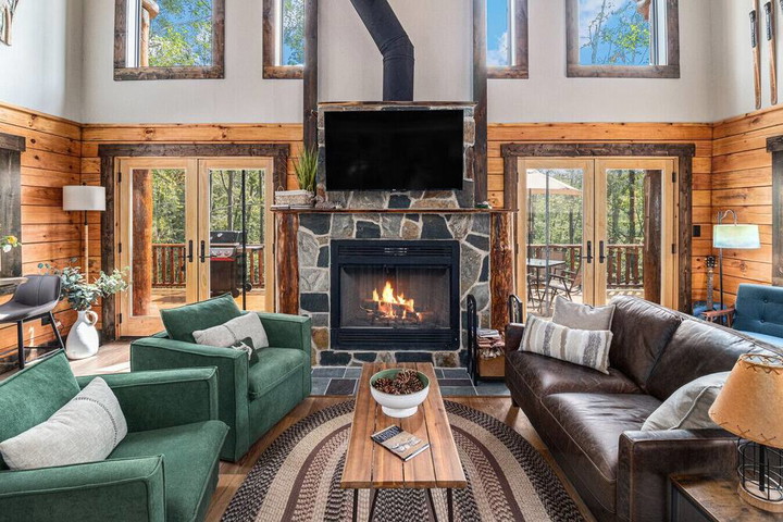Secluded Log Cabin W/sauna, Near Skiing & Golf - Harbor Springs, MI