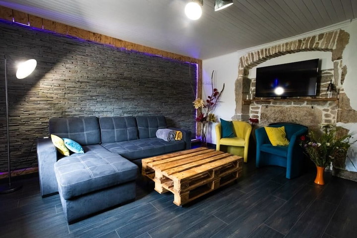 Gîte « Chez Jules » Avec Spa, Terrasse Privative Et Wi-fi - Doubs