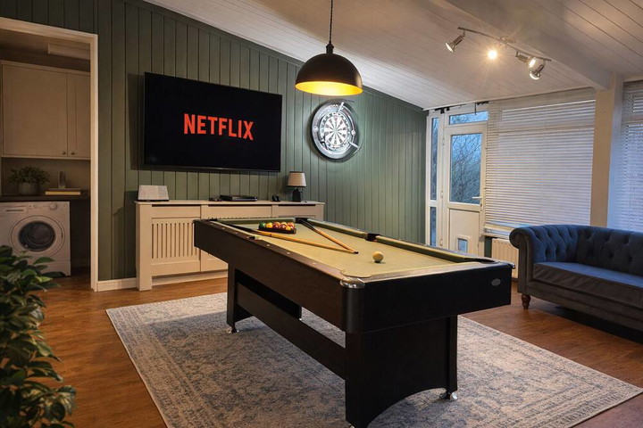 Spacious 5 Br House, Sleeps 10, With Games Room, Gated Parking And Large Garden - Nottingham