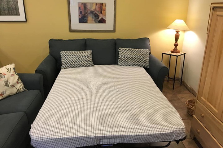 Affordable, End Unit On Courtyard In Desirable La Cabaña! Steps From Beach - Summerland, CA