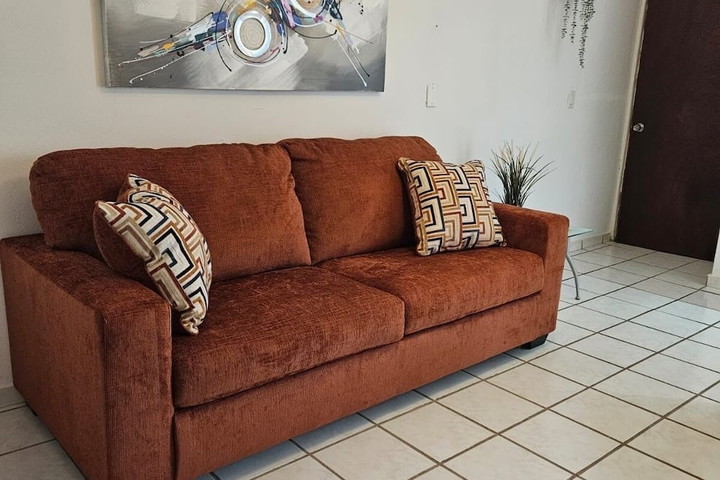One Of A Kind! An Apartment With Everything You Need. - Levittown