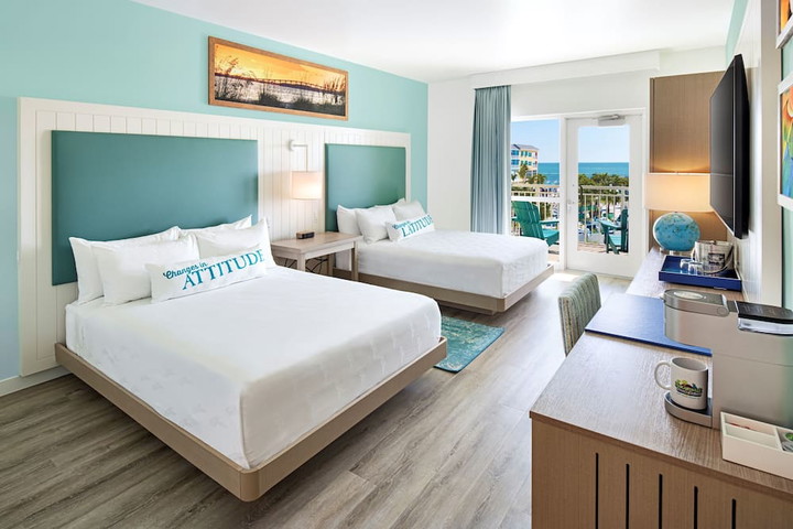 2 Oceanview Resort Stays W/ Live Entertainment & Bar - Parking - Sanibel Island, FL