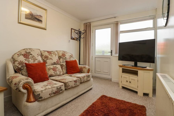 Blorenge, Near To Mardy. 1bed. - Abergavenny