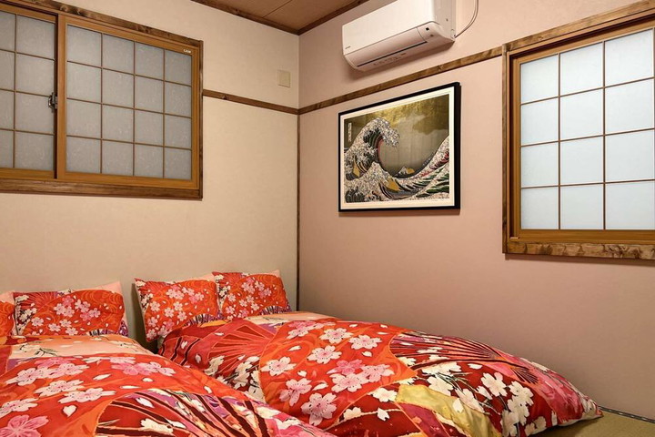 Near Himeji Castle Sta/10 Beds 2 Showers 3 Toilets - Japón
