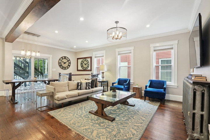 6br Boston Home | Near T - Boston, MA
