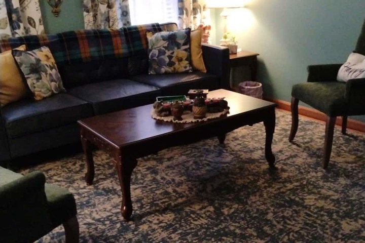 The Butler's Pantry<br>one Half Of Victorian Duplex - Verona, NY